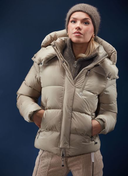 Kjøp STELLA VITAL DUNJAKKE - BEIGE - Cedrico - Dame fra Emilie - STELLA ...