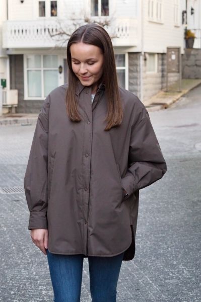 Kjøp GUIDE MAJOR BROWN - Scandinavian Edition - Dame fra Paretto - 6049