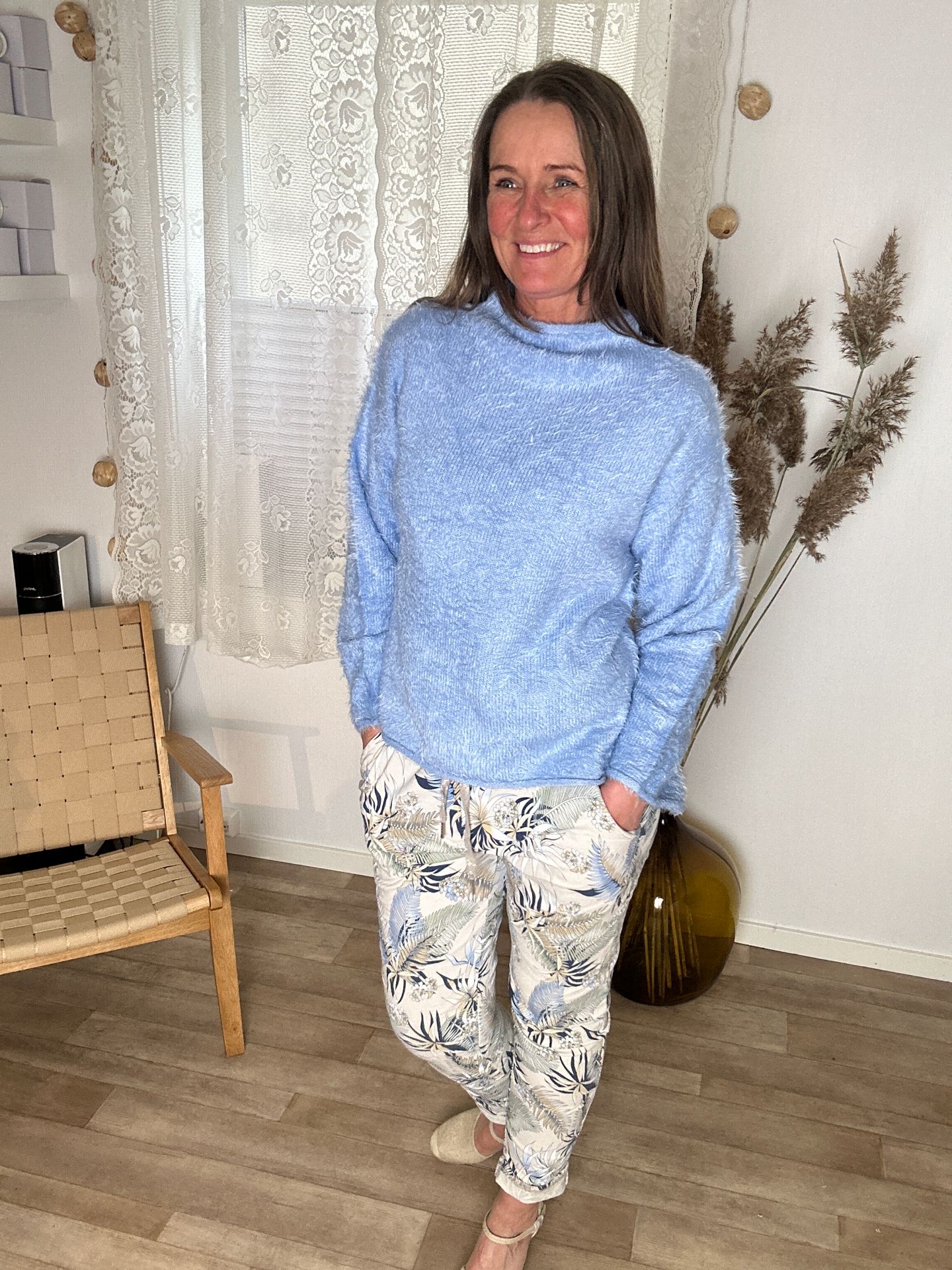 Kjøp MAGIC BUKSE FLOWER HVIT MIX - Mapp - Dame fra Jentene på Kaffe ...