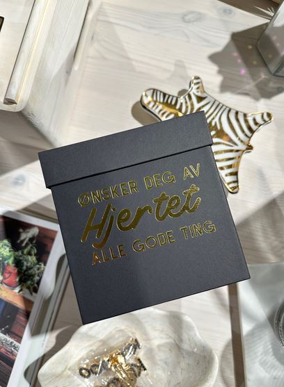 Kjøp Gaveeske "Ønsker deg av hjertet alle gode ting" - svart - Trend Design - Interiør fra ...