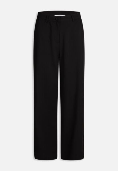 Kjøp VAGNA-SUIT.PA - BLACK - Sisters Point - Dame fra Freequent Sørlandet