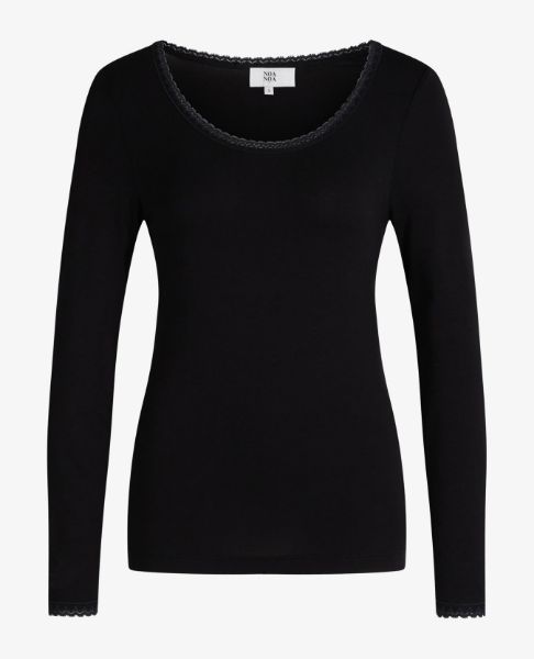 Kjøp ESSENTIAL LACE JERSEY GENSER - SVART - Noa Noa - Dame fra Donna ...