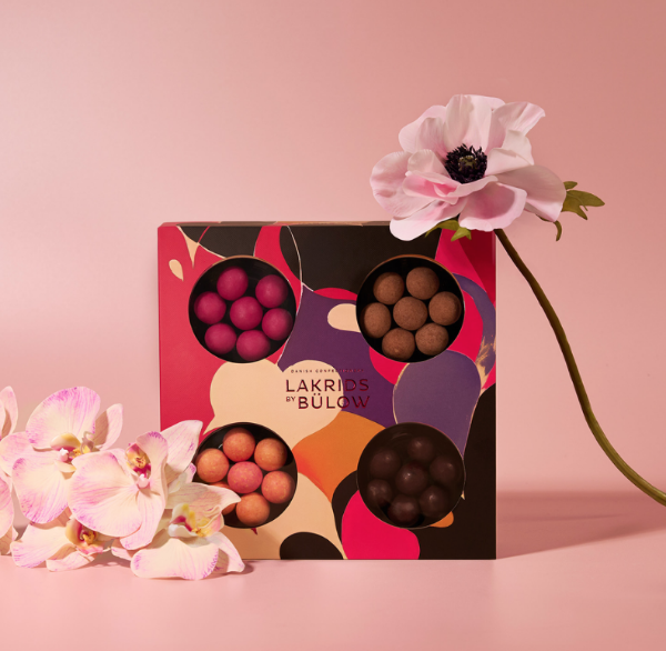 Kjøp LAKRIS LOVE - SELECTION BOX - Lakrids by Bülow - Interiør fra Pønt